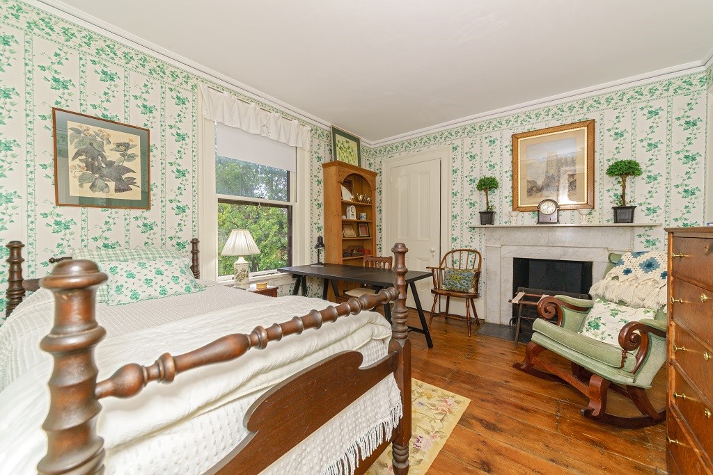 Locations Hub - Jonathan Sturges Cottage