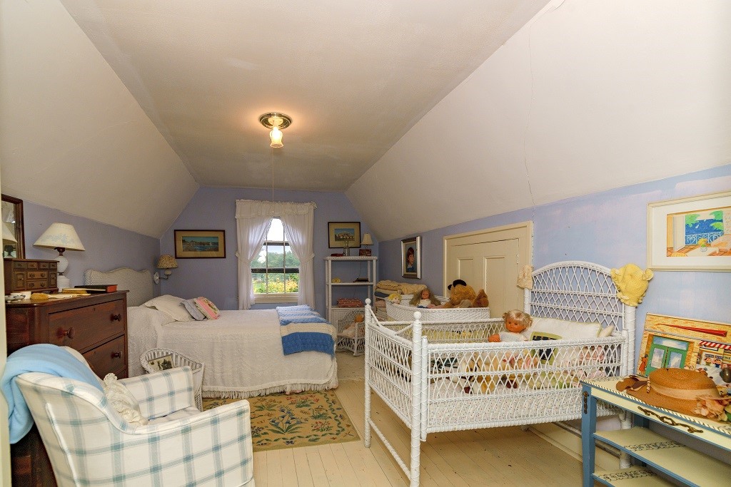 Locations Hub - Jonathan Sturges Cottage