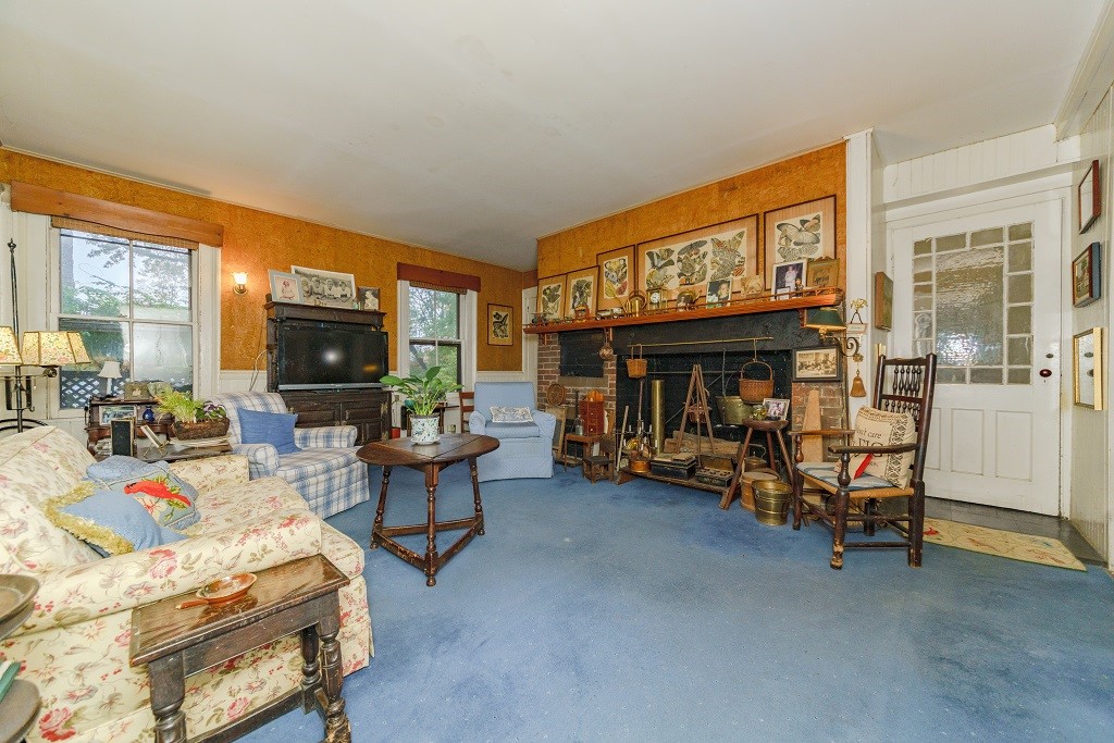 Locations Hub - Jonathan Sturges Cottage