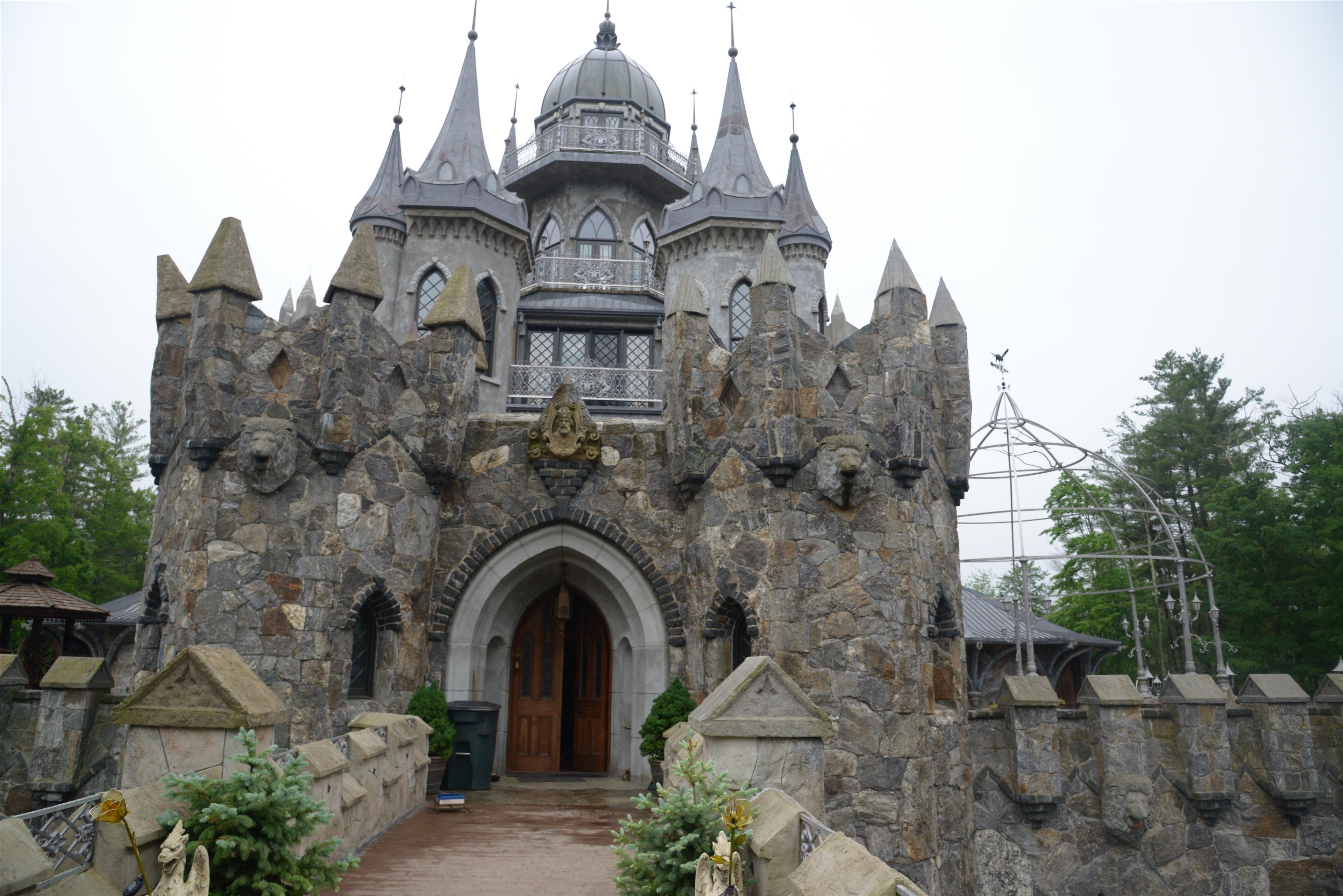 Locations Hub - Christopher Mark Castle