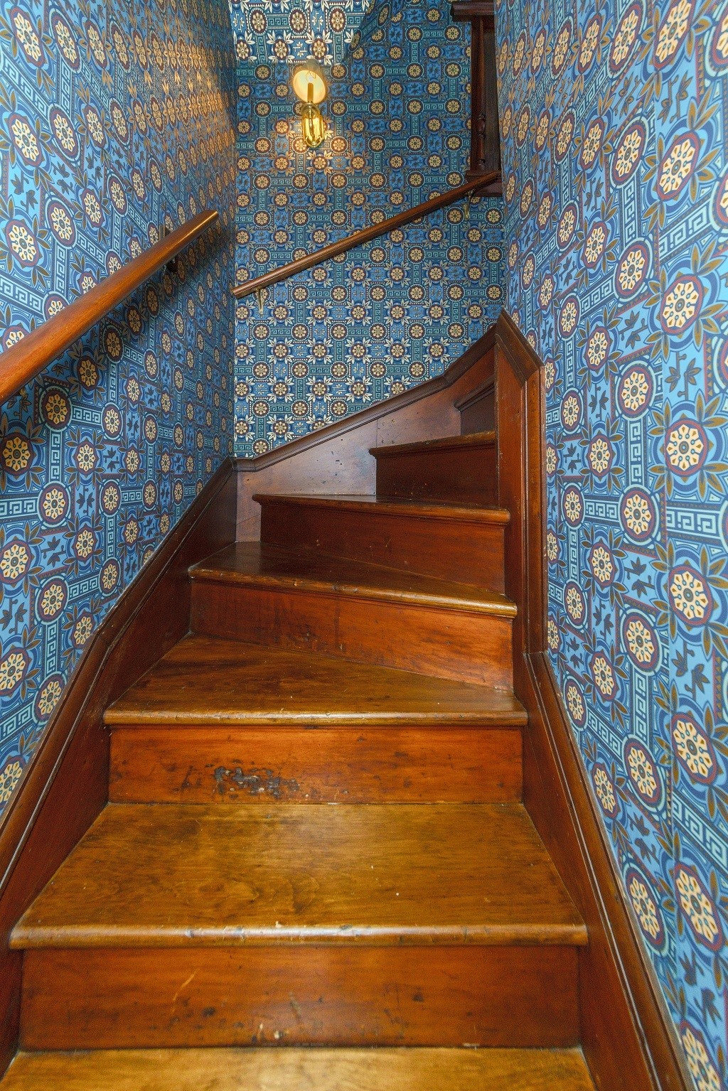 Locations Hub - Jonathan Sturges Cottage