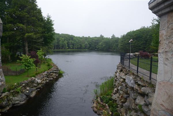 Locations Hub - Christopher Mark Castle