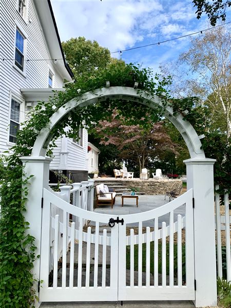 Locations Hub - The Parsonage