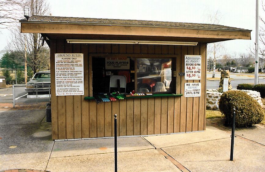 Locations Hub - Farmington Mini Golf