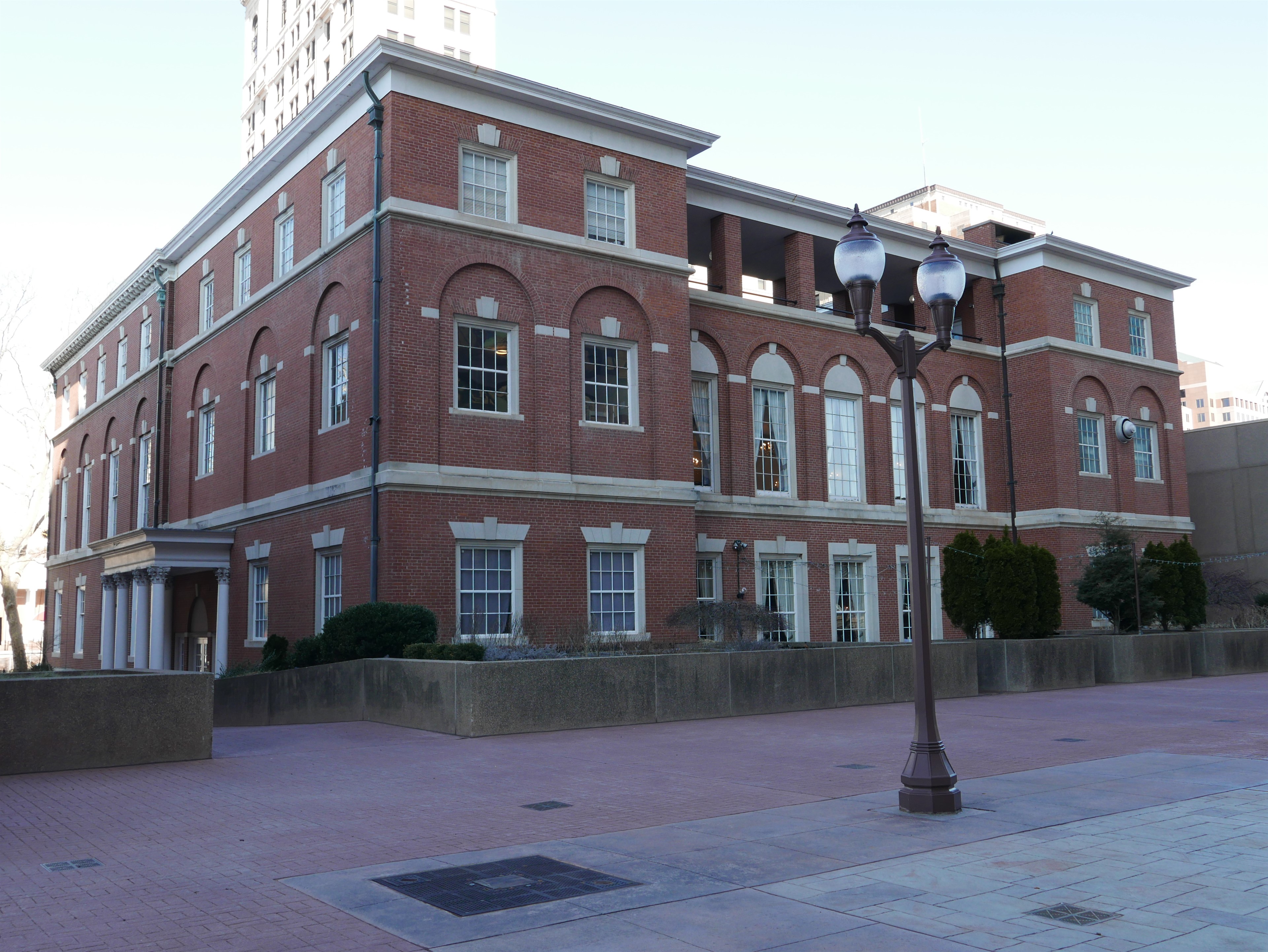 Locations Hub - The Hartford Club