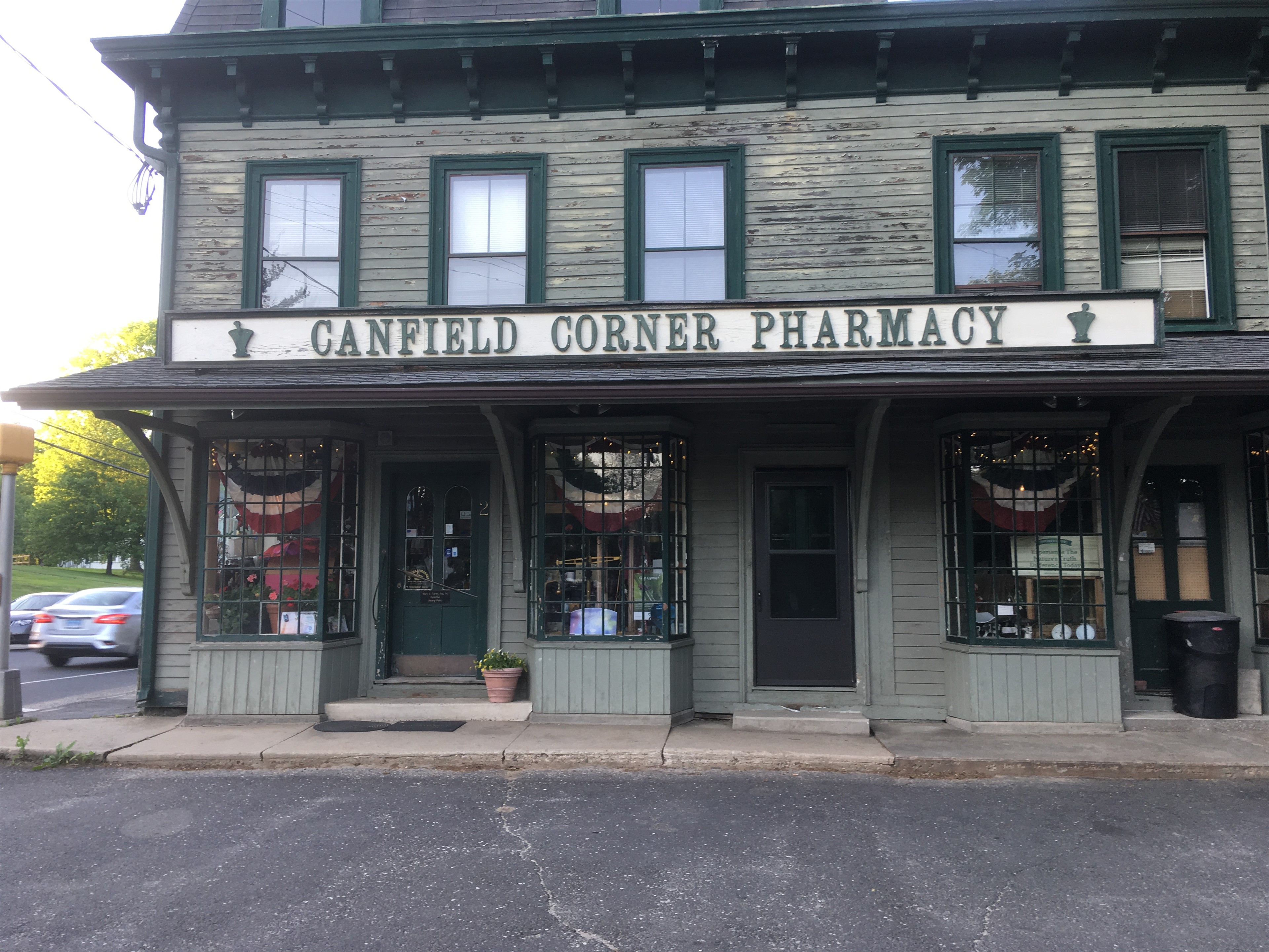 Locations Hub - Canfield Corner Pharmacy