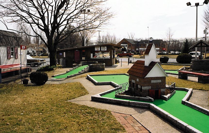 Locations Hub - Farmington Mini Golf