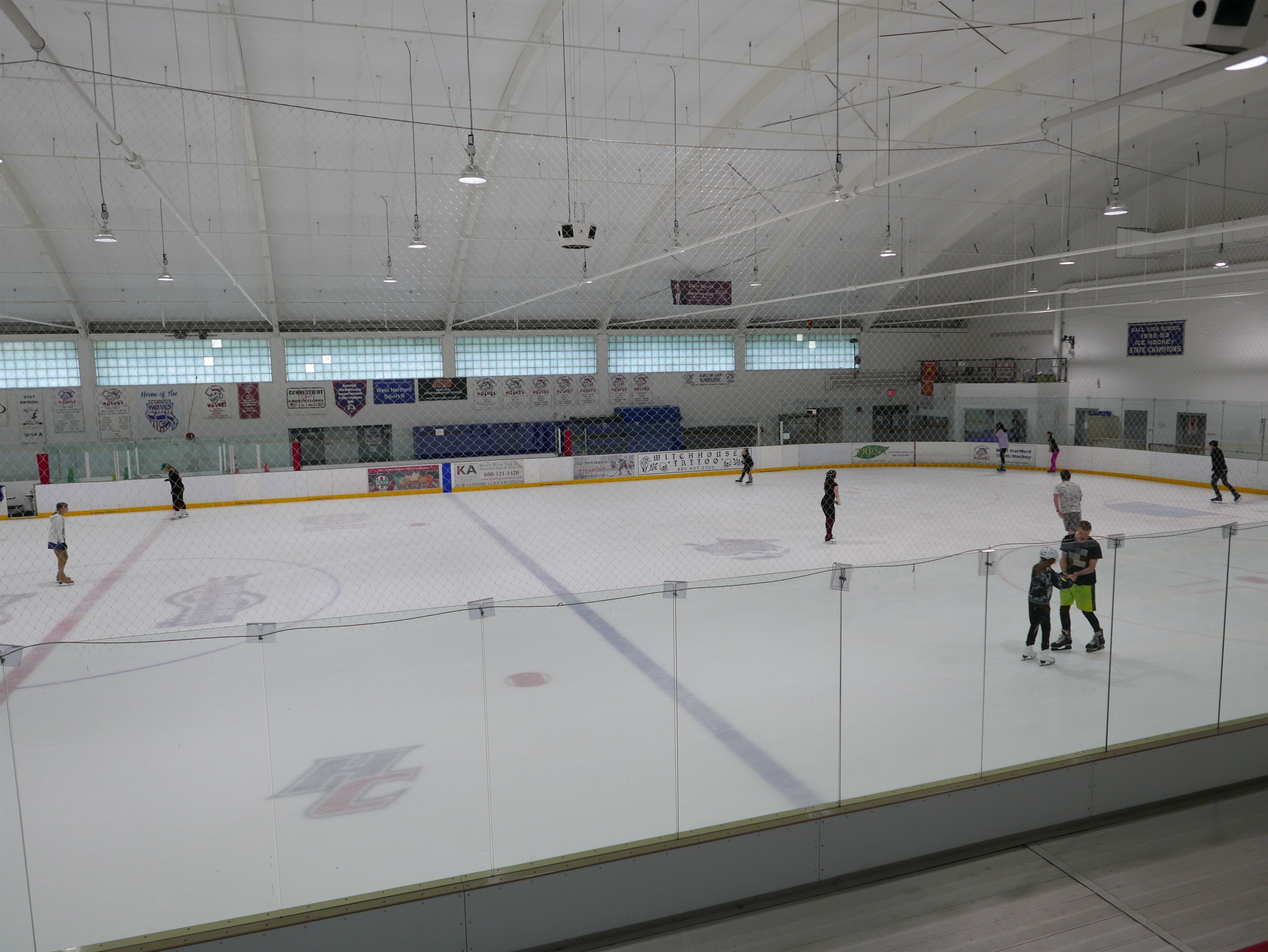 Locations Hub - Veterans Memorial Skating Rink