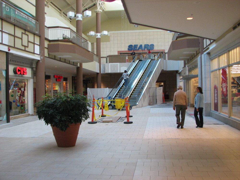 Locations Hub - Danbury Fair Mall