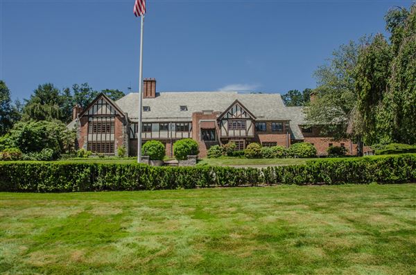 Locations Hub - The Stoner Mansion